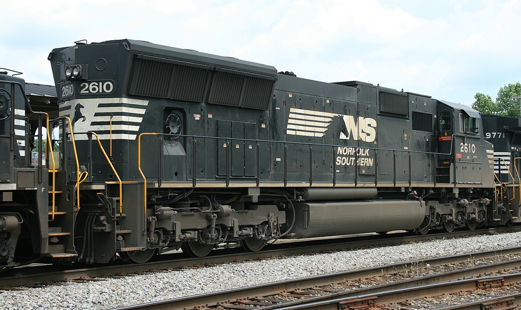 NS 2610